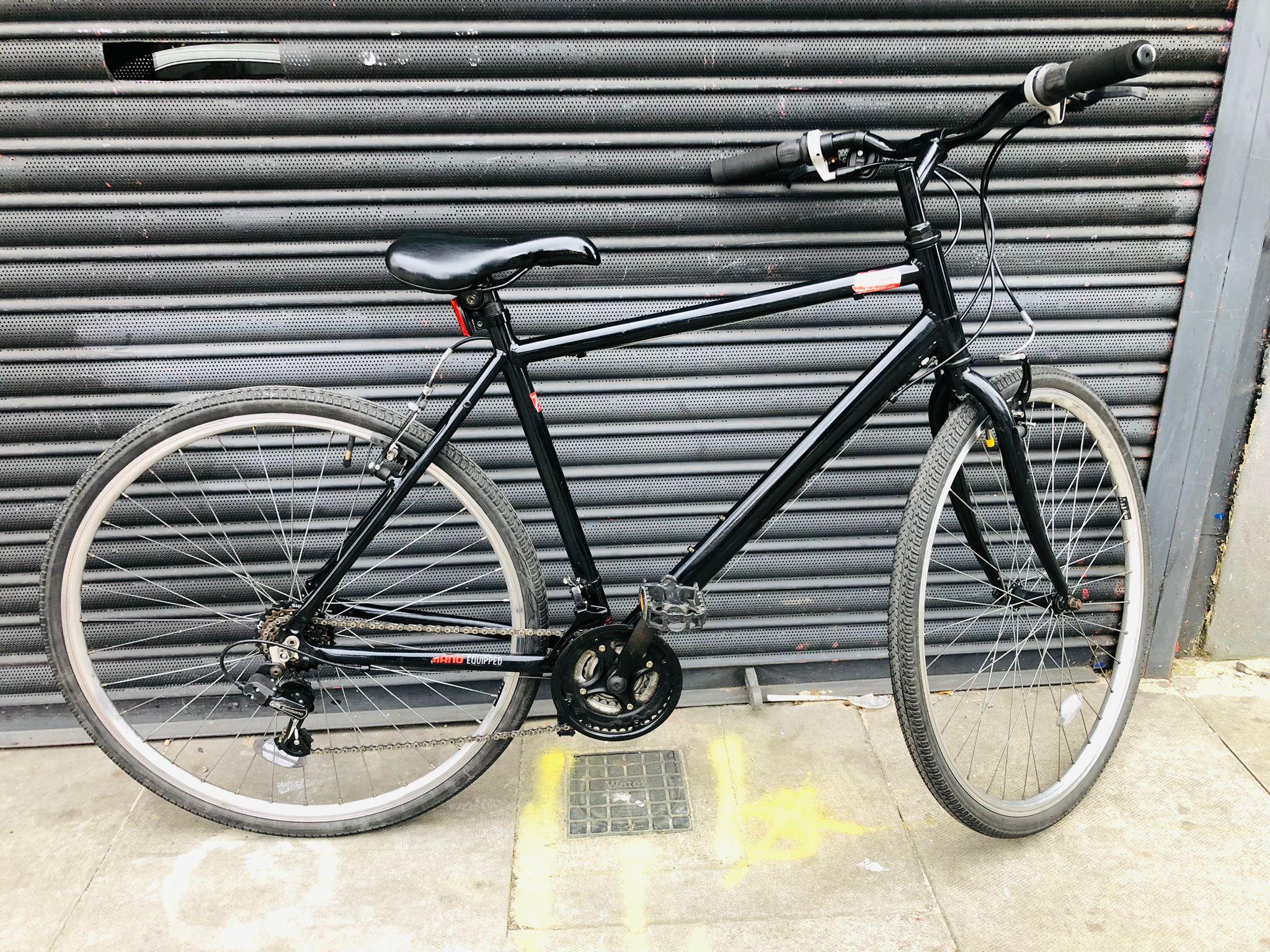 Black alloy light weigh hybrid bike fully serviced with guarantee ...